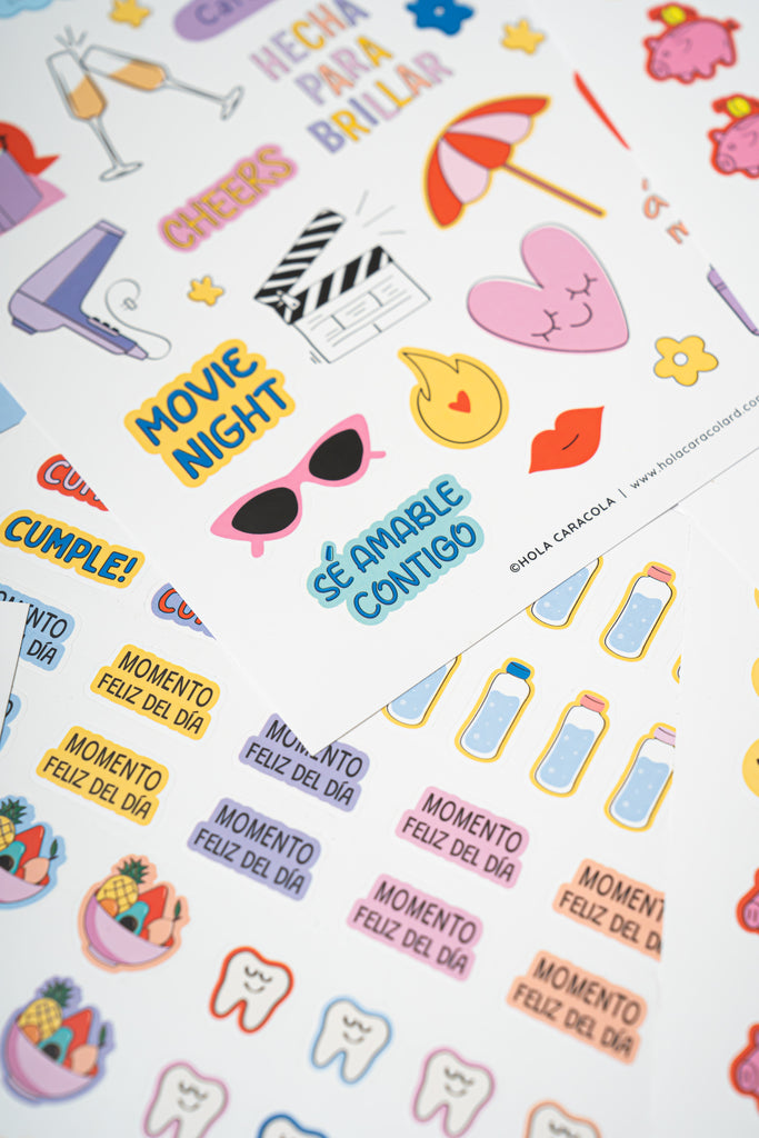 Set de Stickers 2025 – Hola Caracola